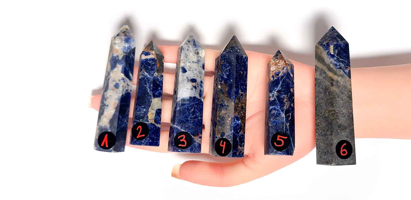 Kraftstein-Turm Sodalith - Kreativität, Selbstvertrauen, Tatendrang | Hexenladen Practical Magic